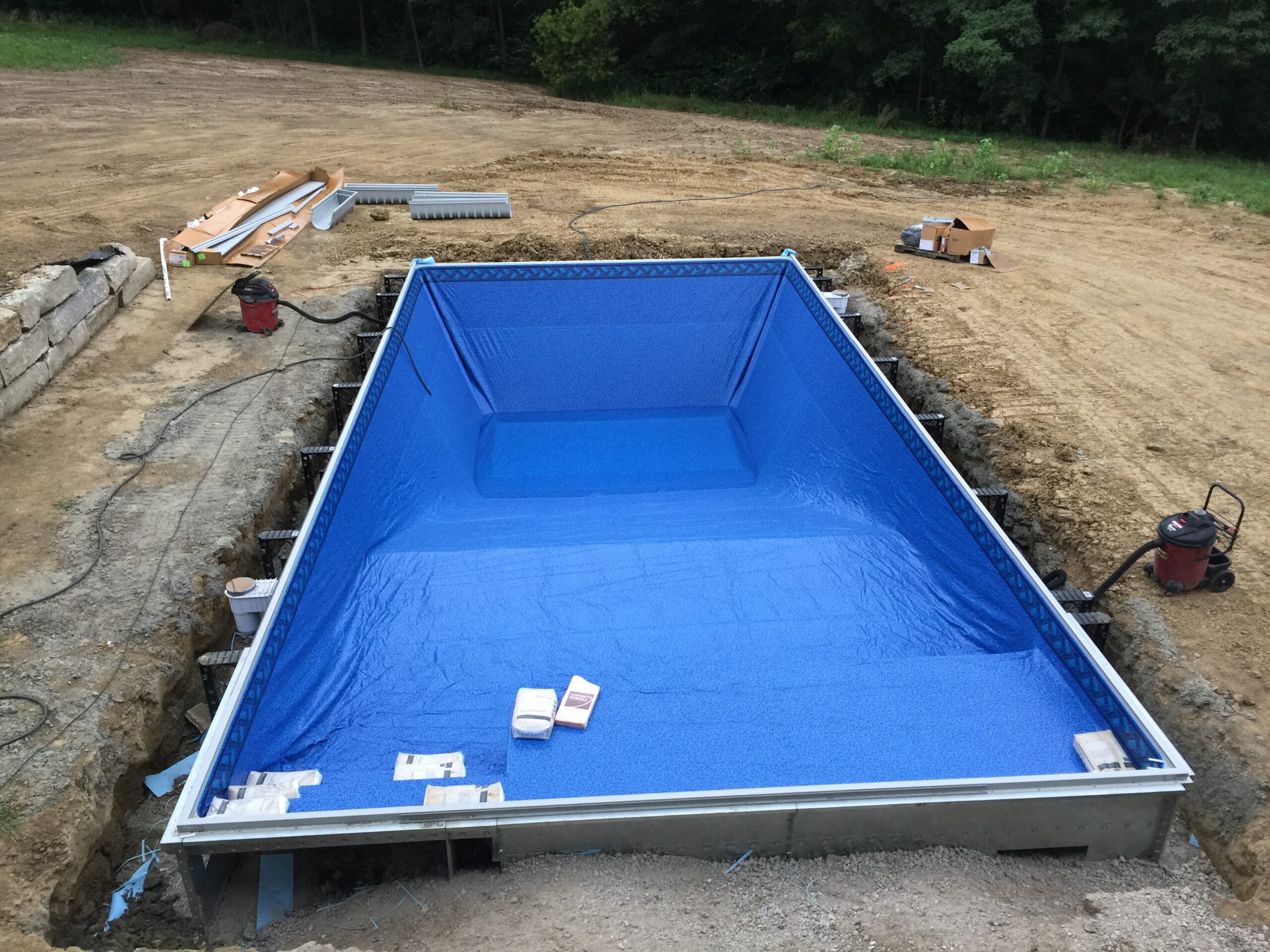 Automatic Swimming Pool Cover Installation | Pool Warehouse